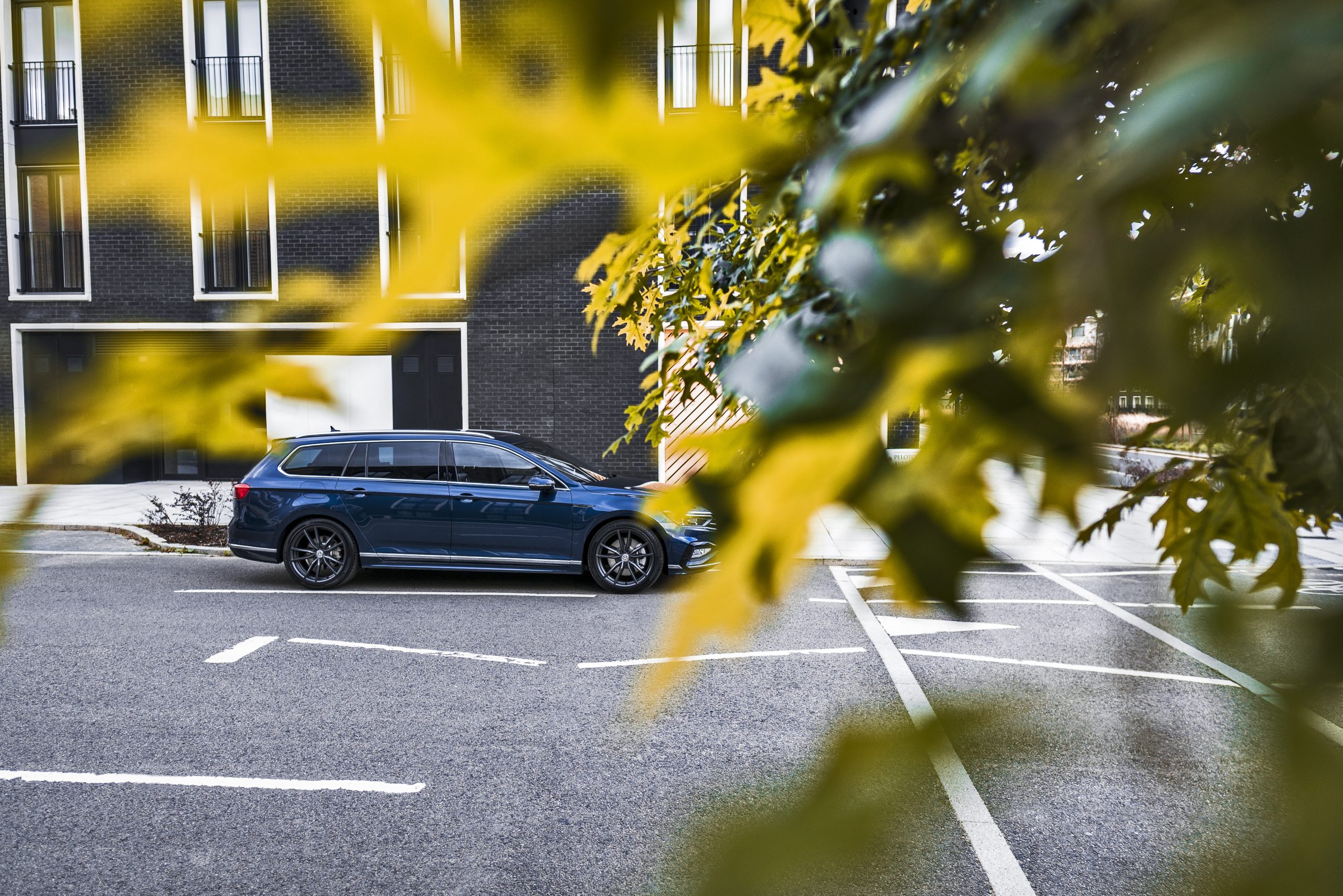 VOLKSWAGEN PASSAT — SCOTT CROSS